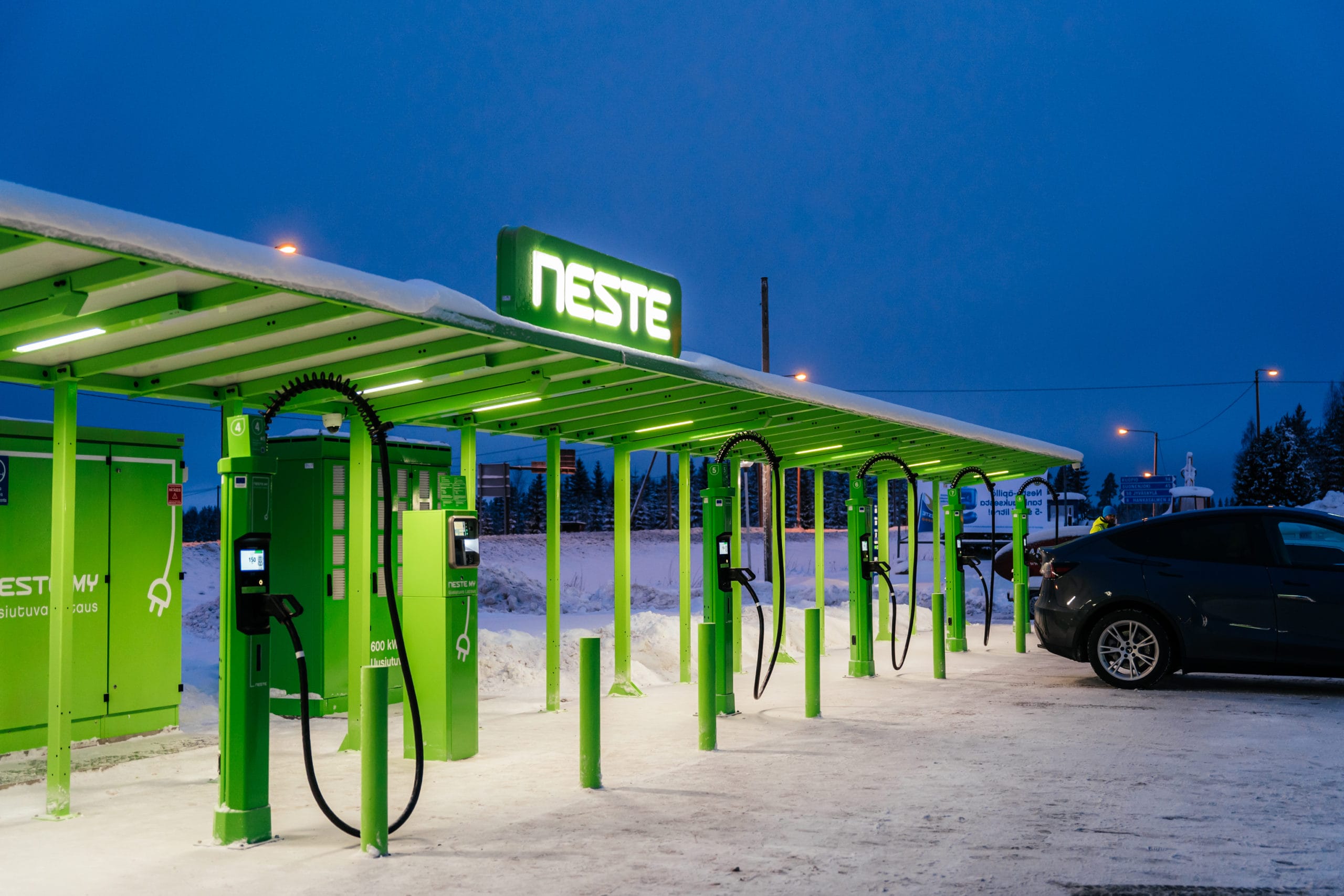 Neste opens its first high power charging station with Kempower